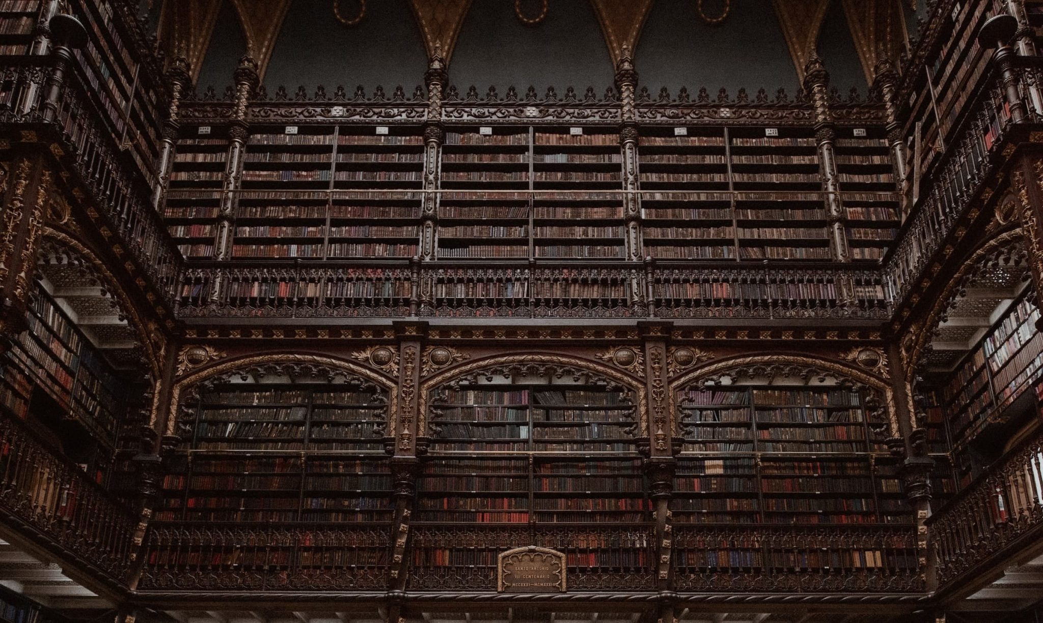 Conheça o Real Gabinete Português de Leitura, no Rio de Janeiro 🇧🇷 ...
